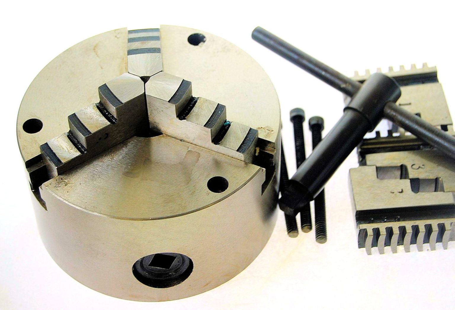 125mm 3 Jaw Self Centering Chuck Front Mount - Chronos Engineering Supplies