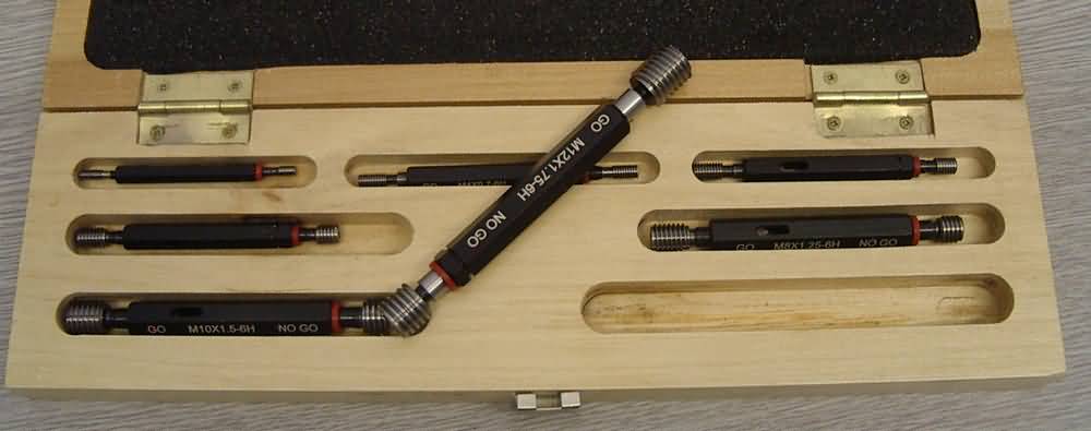 SET OF 7 PLUG GAUGES M3-M12 | Chronos Engineering Supplies